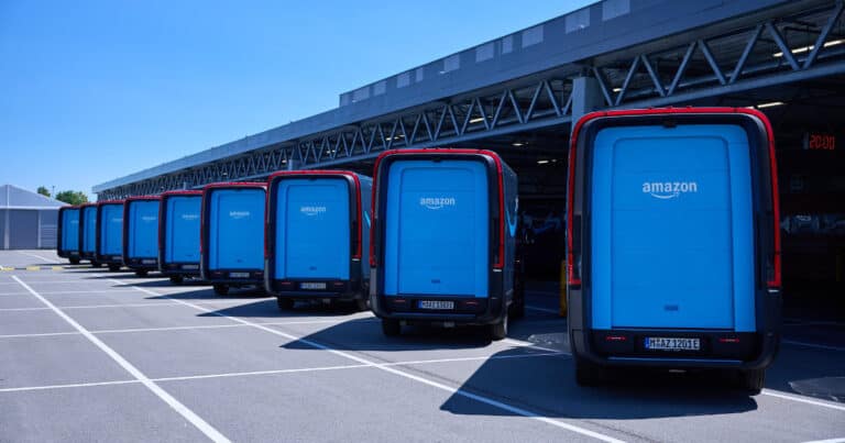 Rivian Brings First Amazon EV Delivery Vans To Europe - Electric Guide
