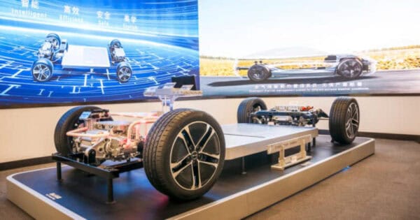 BYD Blade Battery 2.0: Revolutionizing EV Economics with a 15% Cost Cut ...